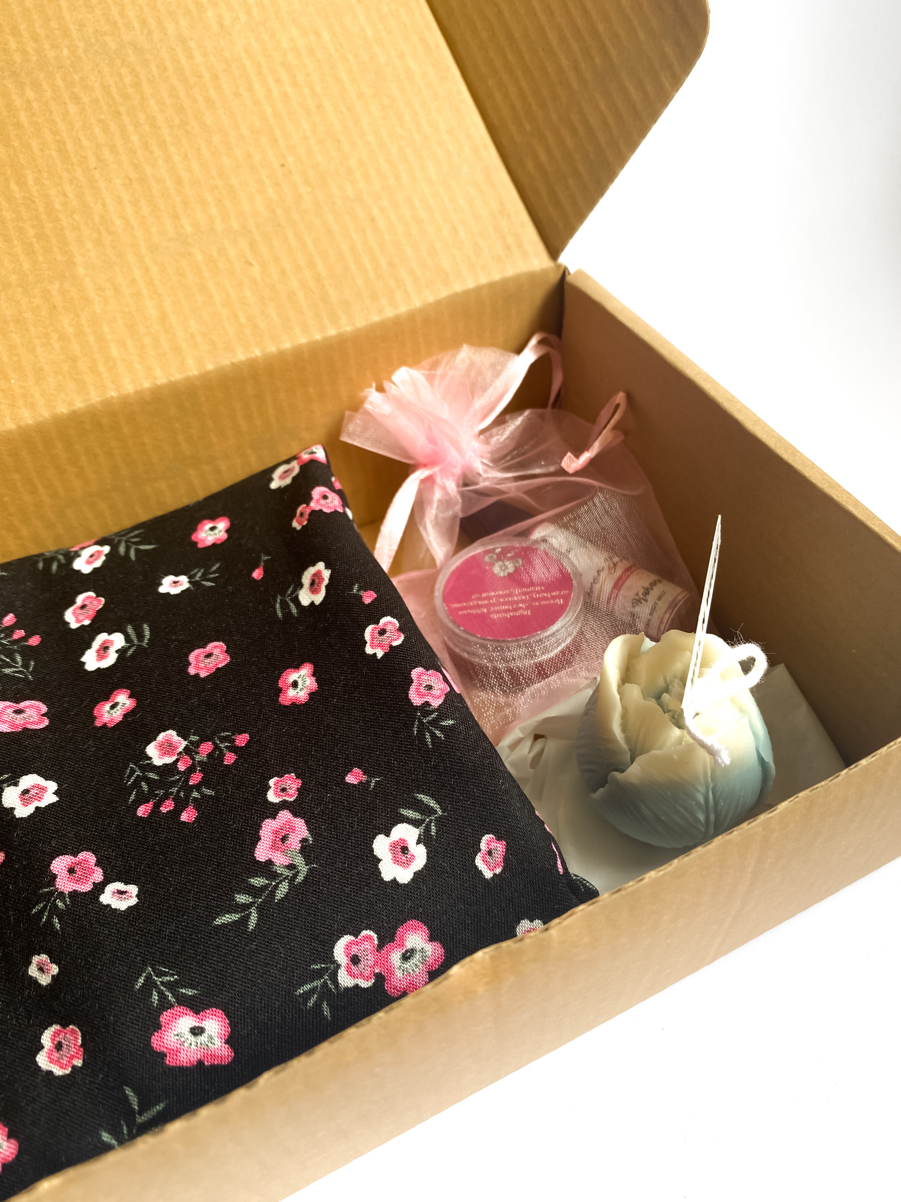 Kids Scarf Gift Box #4 – The Women Zone - A Hijab & Abaya Brand