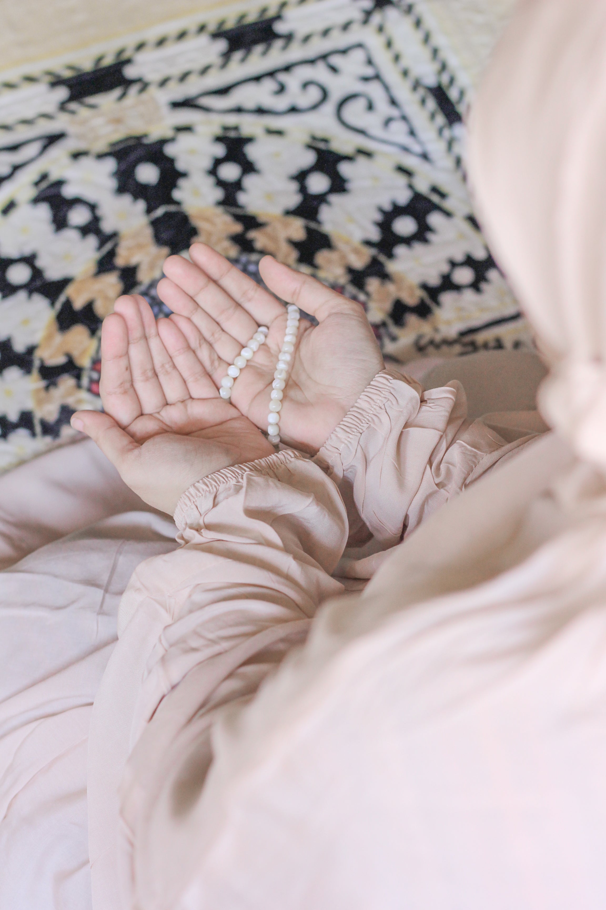 Namaz Chadar With Sleeves - Light Beige – The Women Zone - A Hijab ...