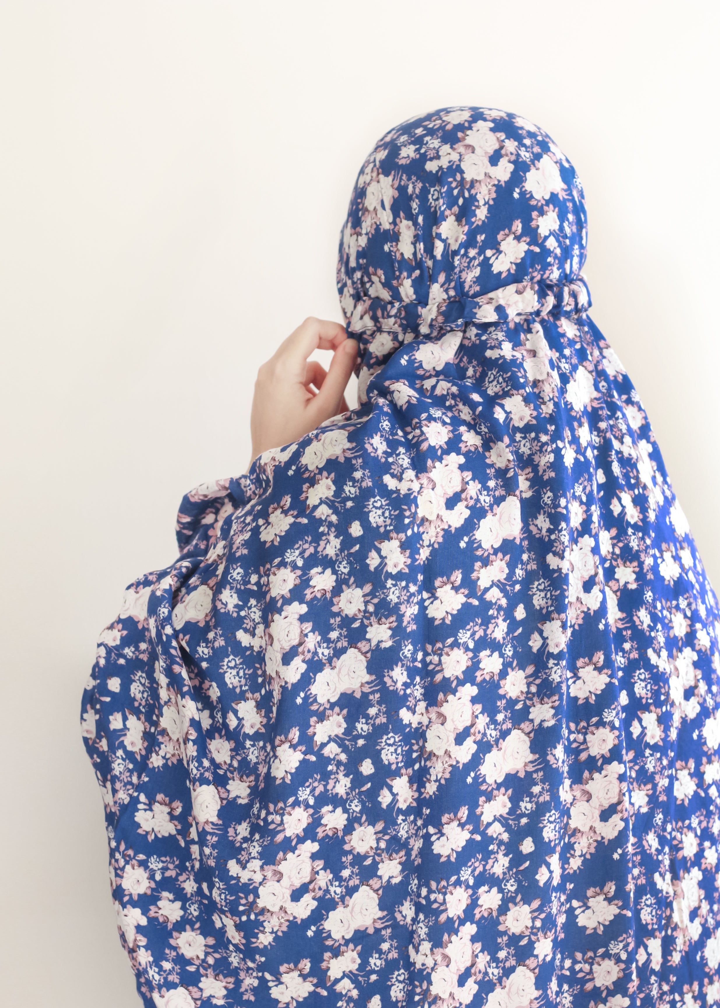 Namaz Chadar With Sleeves - Samiyah – The Women Zone - A Hijab & Abaya ...